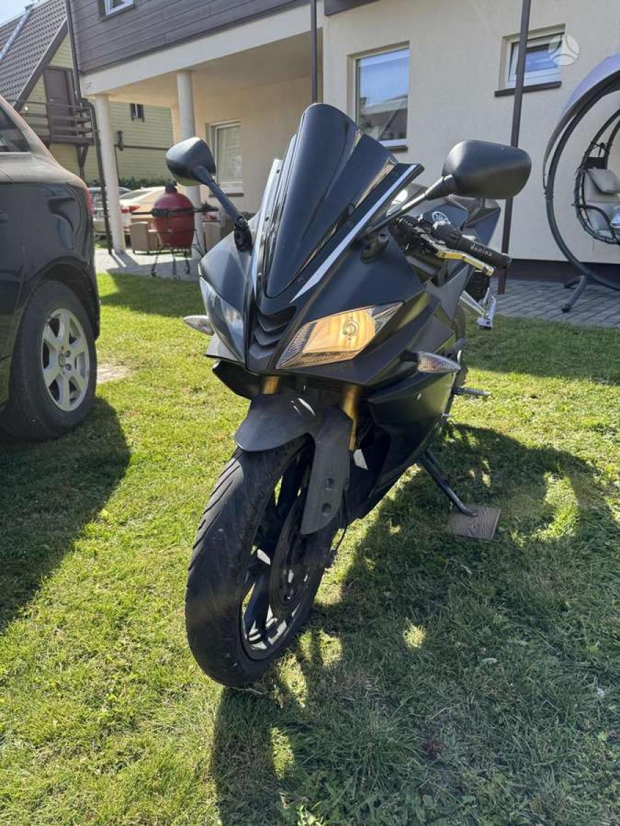Melns Yamaha YZF 2017 Palanga, ar dzinēja tilpumu 0.13 L un nobraukumu 44 tūkst. km par 2800 €, foto 6 vietnē AUTOMOTO.COM.LV
