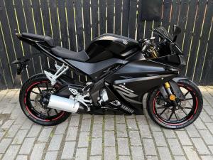 Melns Yamaha YZF 2018 Prienai, ar dzinēja tilpumu 0.13 L un nobraukumu 18 tūkst. km par 2750 €, foto 3 vietnē AUTOMOTO.COM.LV