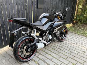 Melns Yamaha YZF 2018 Prienai, ar dzinēja tilpumu 0.13 L un nobraukumu 18 tūkst. km par 2750 €, foto 4 vietnē AUTOMOTO.COM.LV
