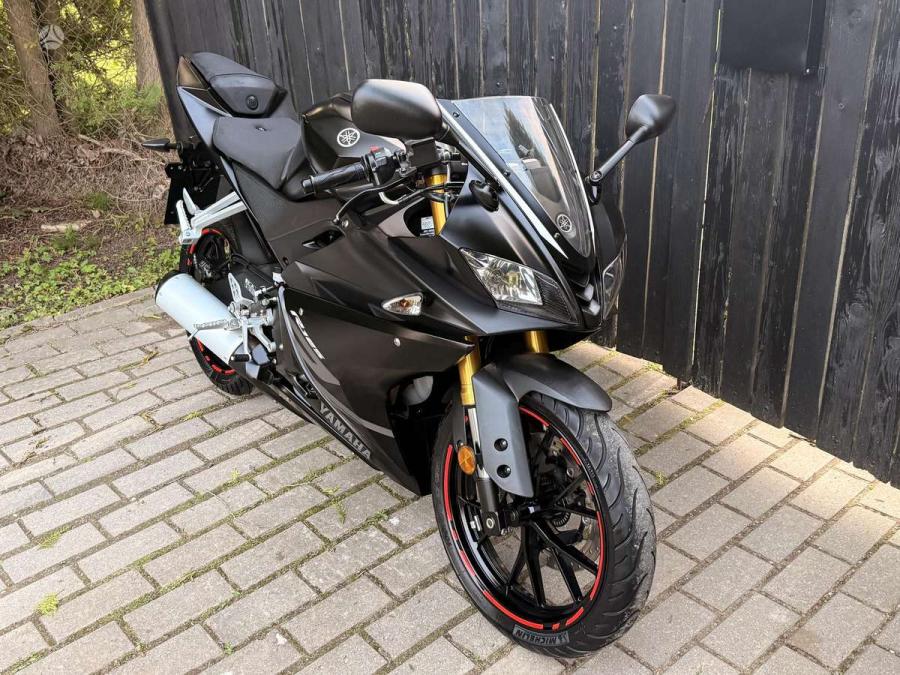 Melns Yamaha YZF 2018 Prienai, ar dzinēja tilpumu 0.13 L un nobraukumu 18 tūkst. km par 2750 €, foto 5 vietnē AUTOMOTO.COM.LV