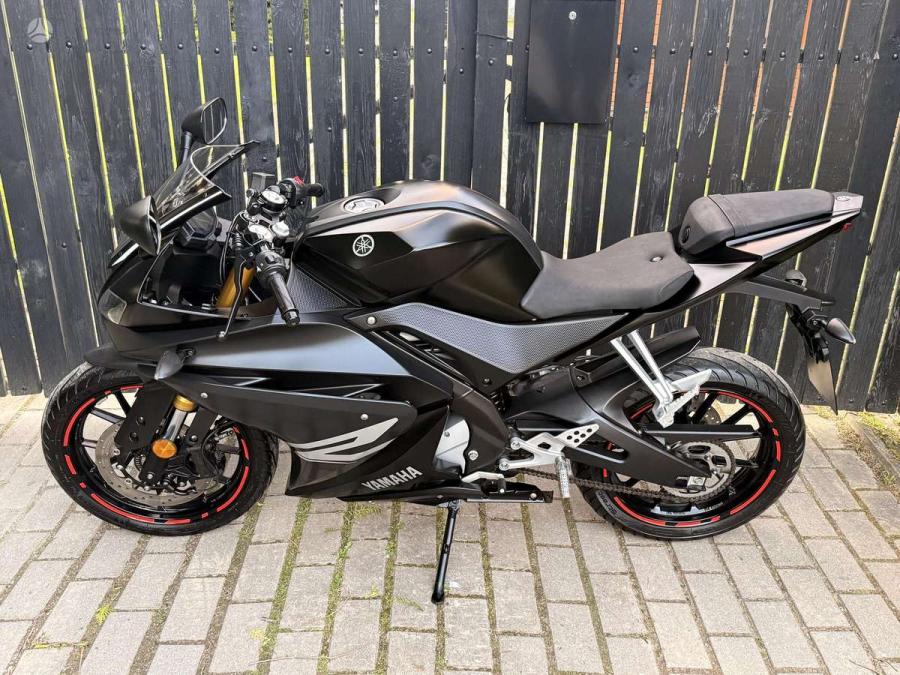 Melns Yamaha YZF 2018 Prienai, ar dzinēja tilpumu 0.13 L un nobraukumu 18 tūkst. km par 2750 €, foto 6 vietnē AUTOMOTO.COM.LV