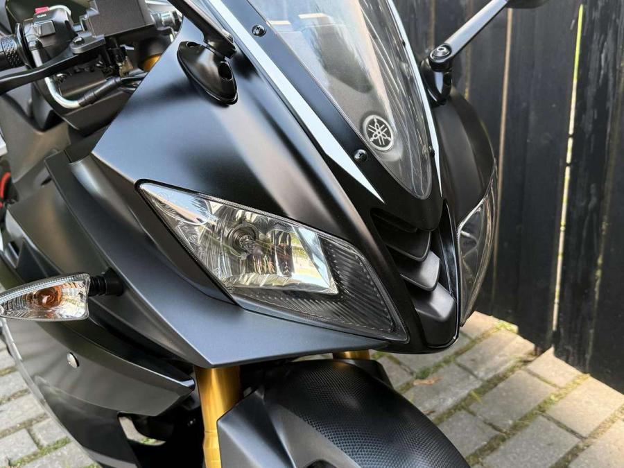 Melns Yamaha YZF 2018 Prienai, ar dzinēja tilpumu 0.13 L un nobraukumu 18 tūkst. km par 2750 €, foto 10 vietnē AUTOMOTO.COM.LV