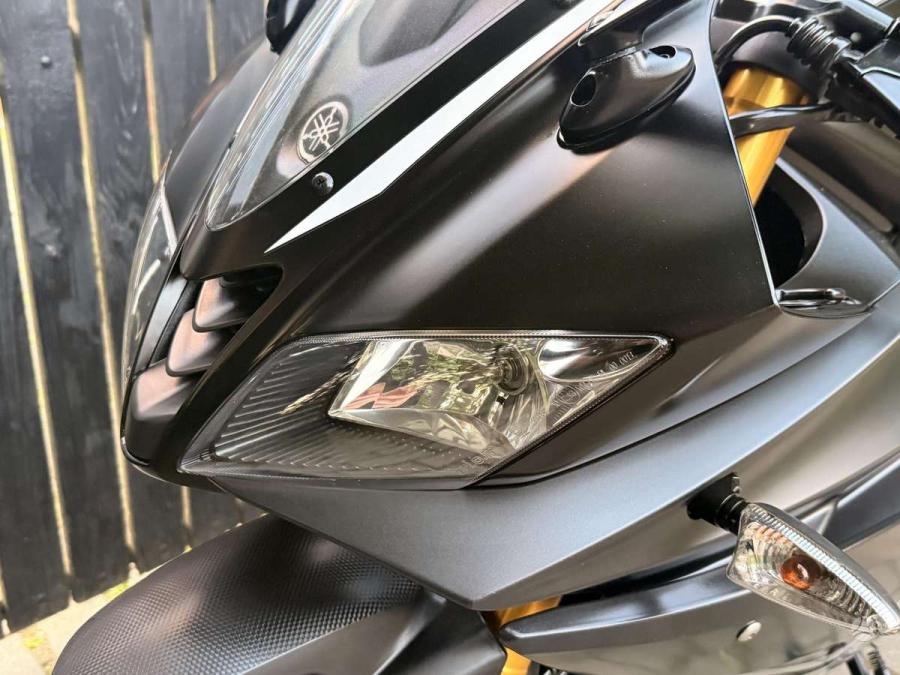 Melns Yamaha YZF 2018 Prienai, ar dzinēja tilpumu 0.13 L un nobraukumu 18 tūkst. km par 2750 €, foto 13 vietnē AUTOMOTO.COM.LV