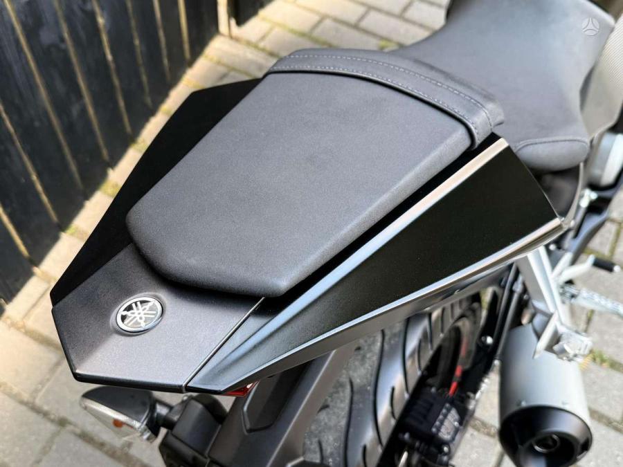 Melns Yamaha YZF 2018 Prienai, ar dzinēja tilpumu 0.13 L un nobraukumu 18 tūkst. km par 2750 €, foto 14 vietnē AUTOMOTO.COM.LV
