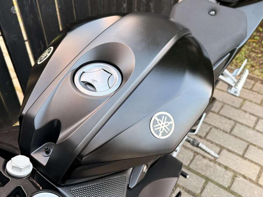 Melns Yamaha YZF 2018 Prienai, ar dzinēja tilpumu 0.13 L un nobraukumu 18 tūkst. km par 2750 €, foto 18 vietnē AUTOMOTO.COM.LV