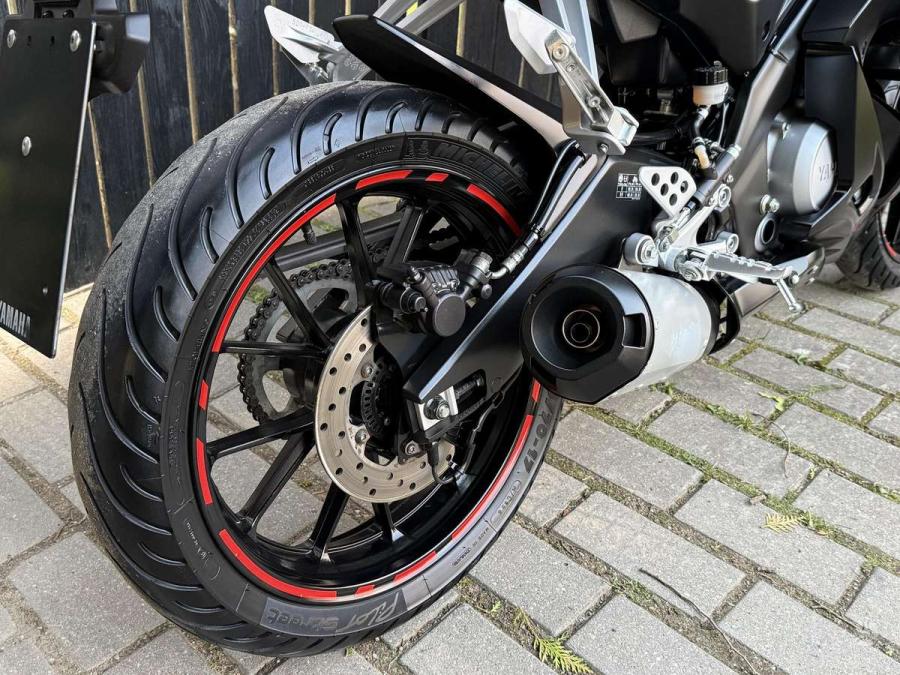 Melns Yamaha YZF 2018 Prienai, ar dzinēja tilpumu 0.13 L un nobraukumu 18 tūkst. km par 2750 €, foto 22 vietnē AUTOMOTO.COM.LV