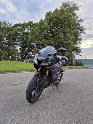 Melns Yamaha YZF 2020 Raseiniai, ar dzinēja tilpumu 0.13 L un nobraukumu 10 tūkst. km par 3500 €, foto 3 vietnē AUTOMOTO.COM.LV
