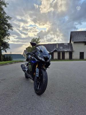 Melns Yamaha YZF 2020 Raseiniai, ar dzinēja tilpumu 0.13 L un nobraukumu 10 tūkst. km par 3500 €, foto 4 vietnē AUTOMOTO.COM.LV