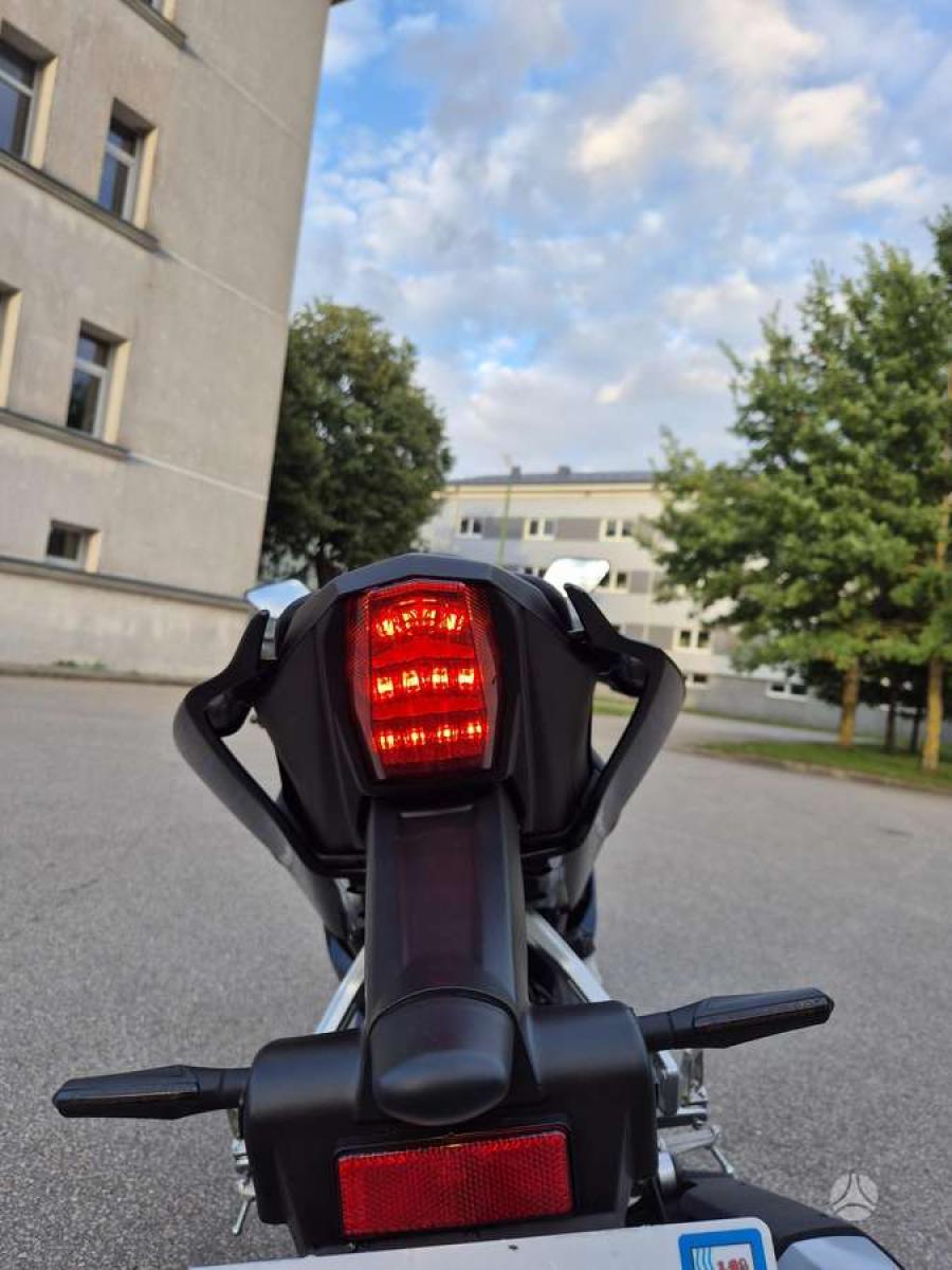 Melns Yamaha YZF 2020 Raseiniai, ar dzinēja tilpumu 0.13 L un nobraukumu 10 tūkst. km par 3500 €, foto 20 vietnē AUTOMOTO.COM.LV