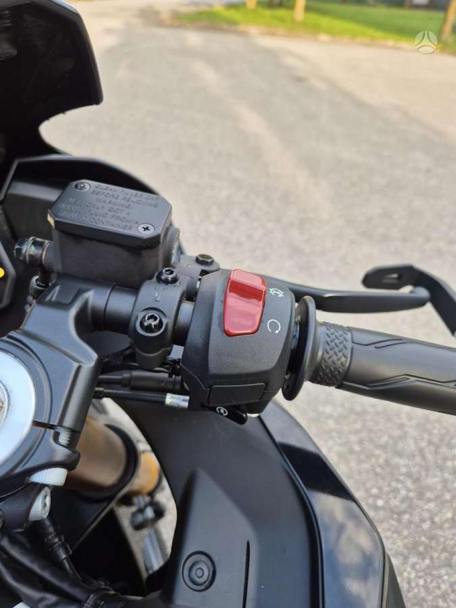 Melns Yamaha YZF 2020 Raseiniai, ar dzinēja tilpumu 0.13 L un nobraukumu 10 tūkst. km par 3500 €, foto 23 vietnē AUTOMOTO.COM.LV