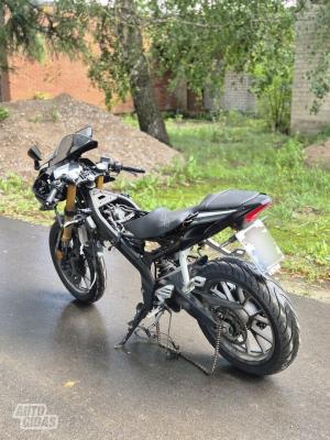 Black Yamaha YZF 2020 in Prienai, with an engine capacity of 0.13 L and mileage of 20 thousand km for 1680 €, photo 5 on AUTOMOTO.COM.LV