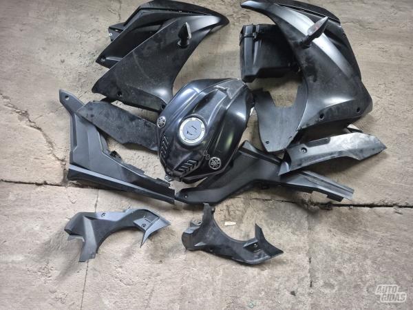 Black Yamaha YZF 2020 in Prienai, with an engine capacity of 0.13 L and mileage of 20 thousand km for 1680 €, photo 9 on AUTOMOTO.COM.LV