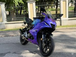 Black Yamaha YZF 2024 in Vilkaviskis, with an engine capacity of 0.13 L and mileage of 9 thousand km for 4199 €, photo 5 on AUTOMOTO.COM.LV
