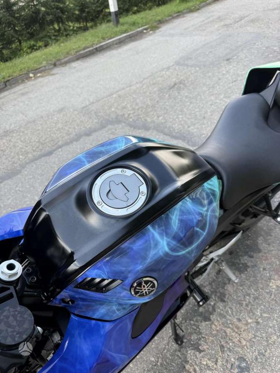Black Yamaha YZF 2024 in Vilkaviskis, with an engine capacity of 0.13 L and mileage of 9 thousand km for 4199 €, photo 17 on AUTOMOTO.COM.LV