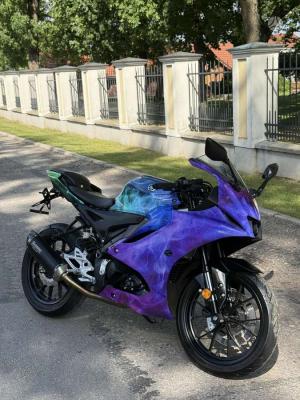 Black Yamaha YZF 2024 in Vilkaviskis, with an engine capacity of 0.13 L and mileage of 9 thousand km for 4199 €, photo 19 on AUTOMOTO.COM.LV