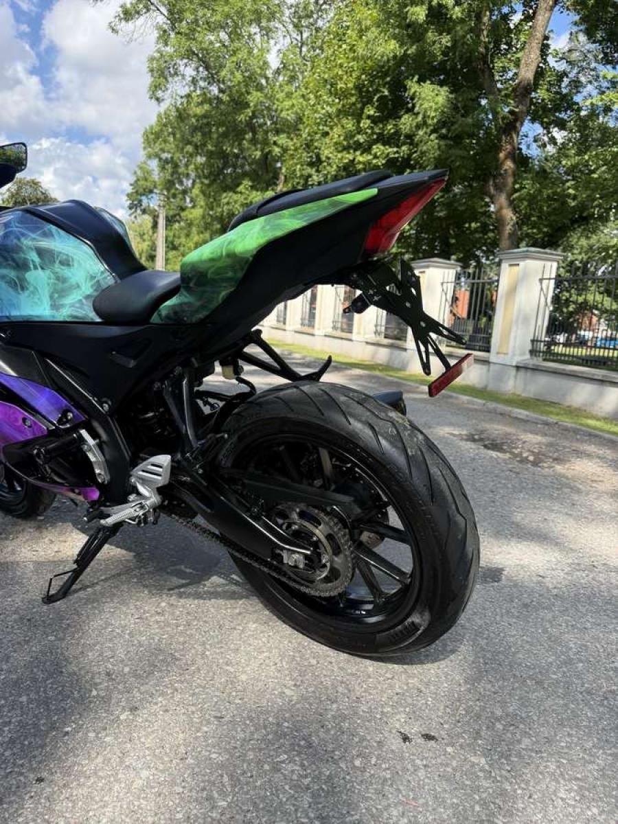 Black Yamaha YZF 2024 in Vilkaviskis, with an engine capacity of 0.13 L and mileage of 9 thousand km for 4199 €, photo 23 on AUTOMOTO.COM.LV