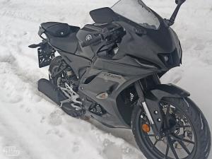 Black Yamaha YZF 2025 in Kaunas, with an engine capacity of 0.13 L and mileage of 1 thousand km for 4999 €, photo  on AUTOMOTO.COM.LV