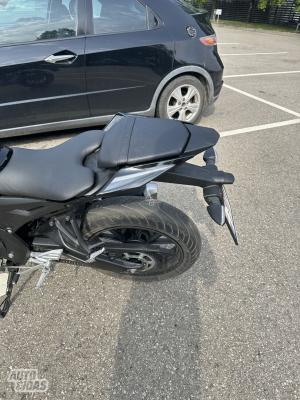 Black Yamaha YZF 2026 in Vilnius, with an engine capacity of 0.13 L and mileage of 300 thousand km for 5500 €, photo 4 on AUTOMOTO.COM.LV