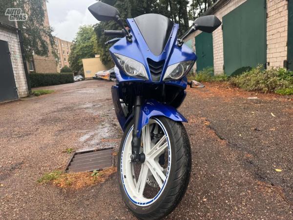 Zils Yamaha YZF 2008 Viļņa, ar dzinēja tilpumu 0.13 L un nobraukumu 70 tūkst. km par 1600 €, foto 2 vietnē AUTOMOTO.COM.LV