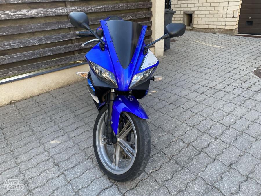 Blue Yamaha YZF 2011 in Mazeikiai, with an engine capacity of 0.13 L and mileage of 23 thousand km for 1700 €, photo 4 on AUTOMOTO.COM.LV
