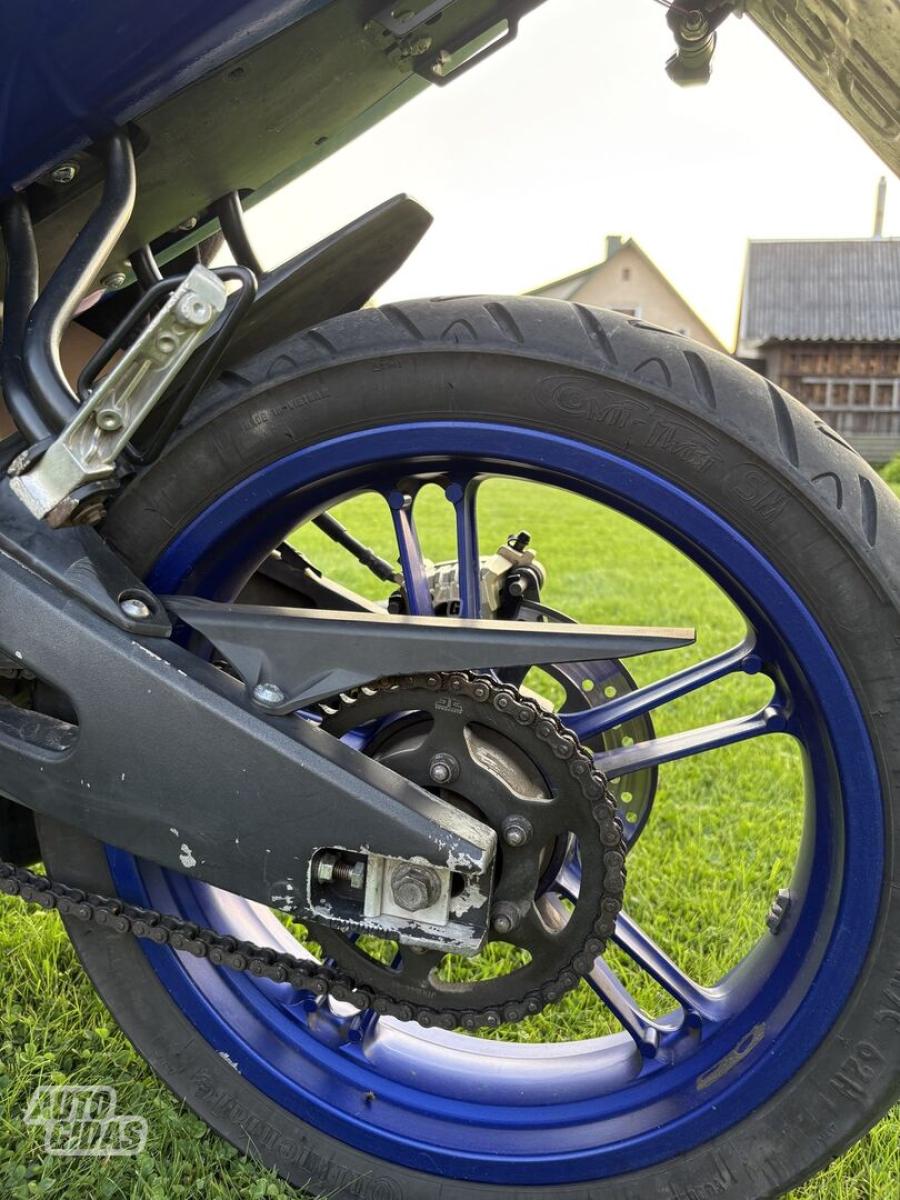 Blue Yamaha YZF 2013 in Mazeikiai, with an engine capacity of 0.13 L and mileage of 53 thousand km for 1750 €, photo 14 on AUTOMOTO.COM.LV