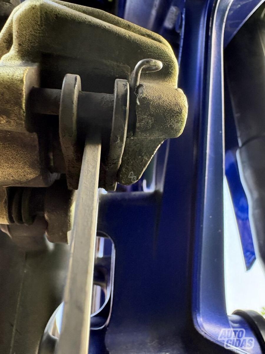 Blue Yamaha YZF 2013 in Mazeikiai, with an engine capacity of 0.13 L and mileage of 53 thousand km for 1750 €, photo 16 on AUTOMOTO.COM.LV