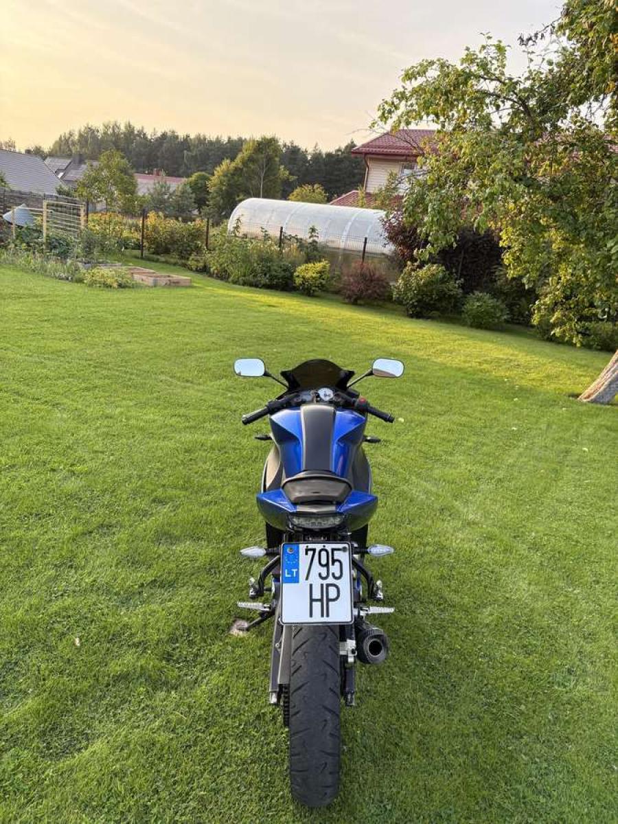 Zils Yamaha YZF 2013 Mažeikiai, ar dzinēja tilpumu 0.13 L un nobraukumu 53 tūkst. km par 1750 €, foto 5 vietnē AUTOMOTO.COM.LV