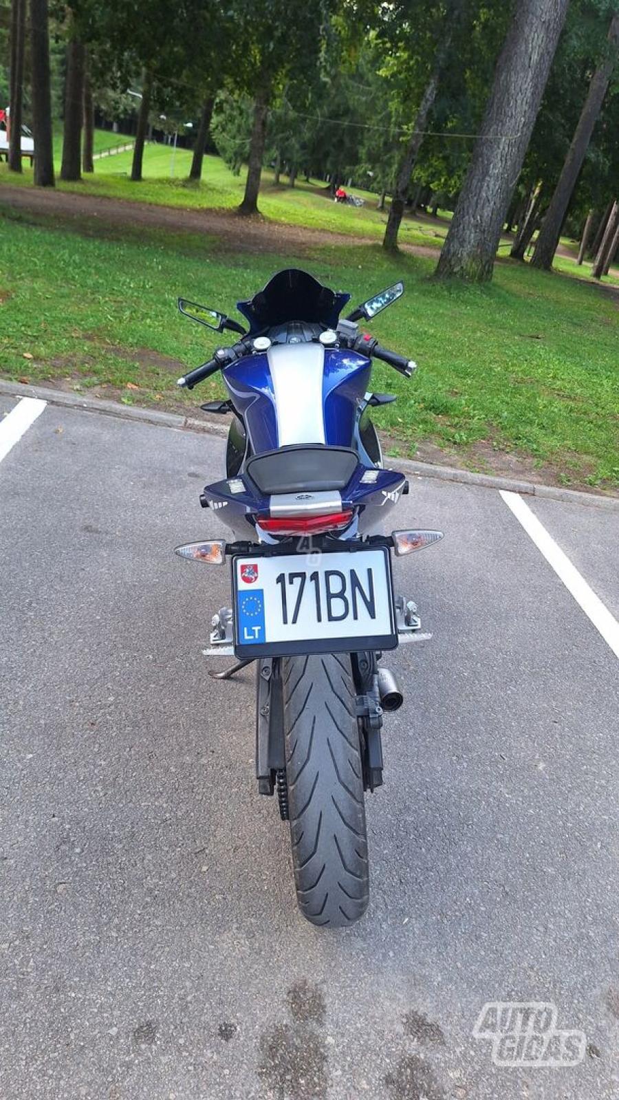 Blue Yamaha YZF 2015 in Mazeikiai, with an engine capacity of 0.13 L and mileage of 0 thousand km for 2400 €, photo 9 on AUTOMOTO.COM.LV