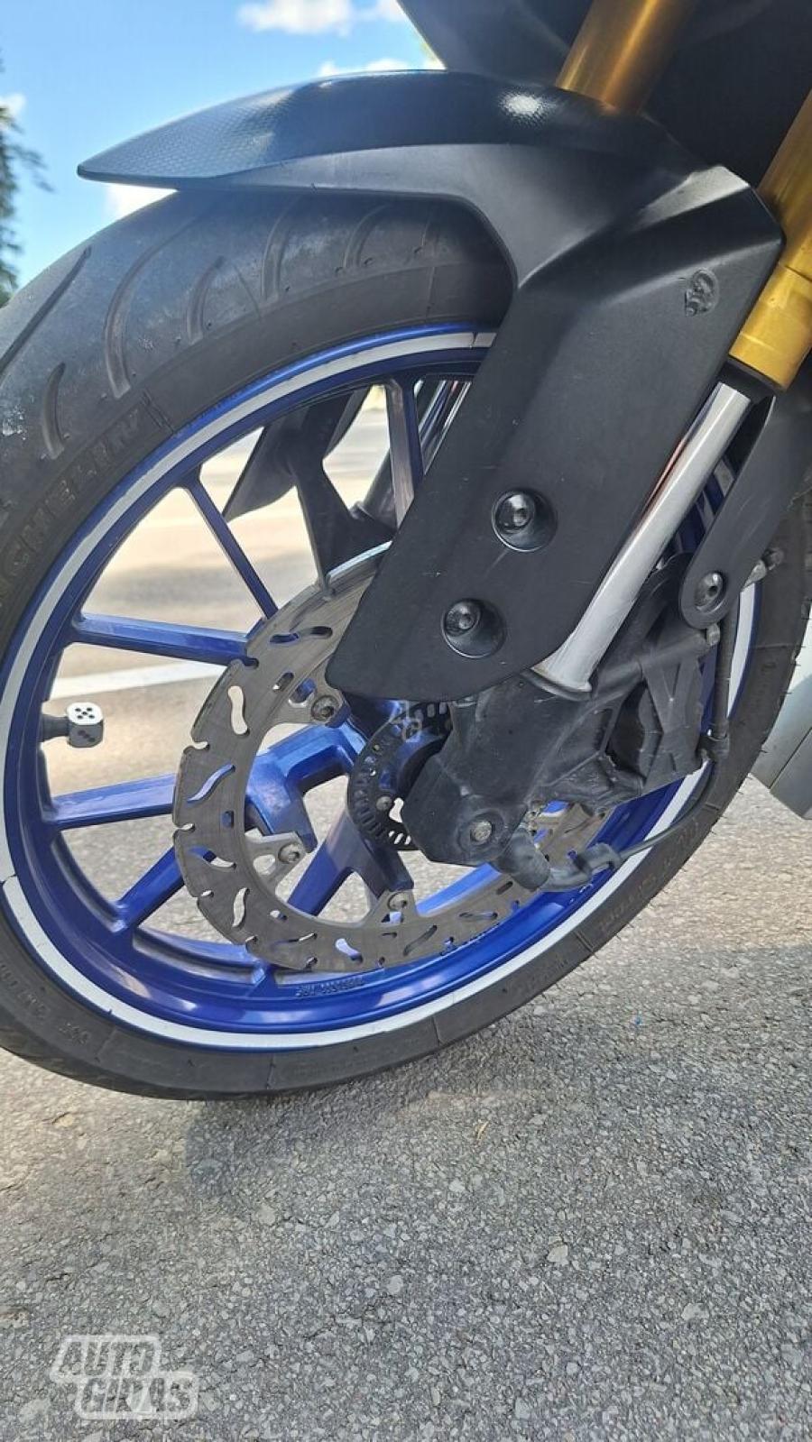 Blue Yamaha YZF 2015 in Mazeikiai, with an engine capacity of 0.13 L and mileage of 0 thousand km for 2400 €, photo 12 on AUTOMOTO.COM.LV