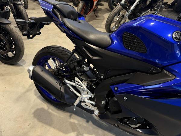 Zils Yamaha YZF 2024 Šauļi, ar dzinēja tilpumu 0.13 L un nobraukumu 6 tūkst. km par 4190 €, foto 8 vietnē AUTOMOTO.COM.LV