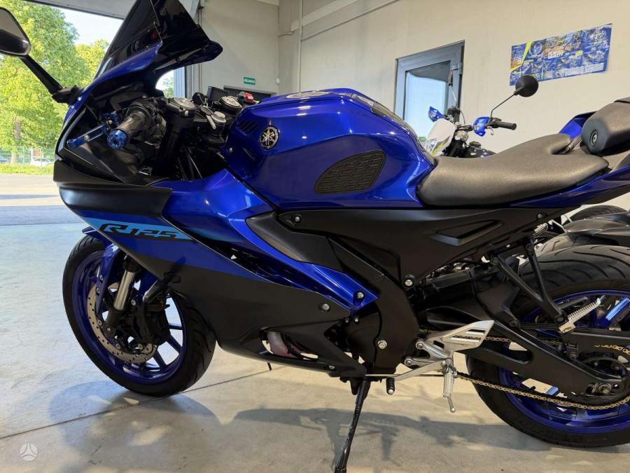 Zils Yamaha YZF 2024 Šauļi, ar dzinēja tilpumu 0.13 L un nobraukumu 6 tūkst. km par 4190 €, foto 18 vietnē AUTOMOTO.COM.LV