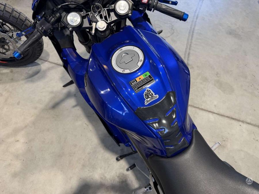 Zils Yamaha YZF 2024 Šauļi, ar dzinēja tilpumu 0.13 L un nobraukumu 6 tūkst. km par 4190 €, foto 21 vietnē AUTOMOTO.COM.LV
