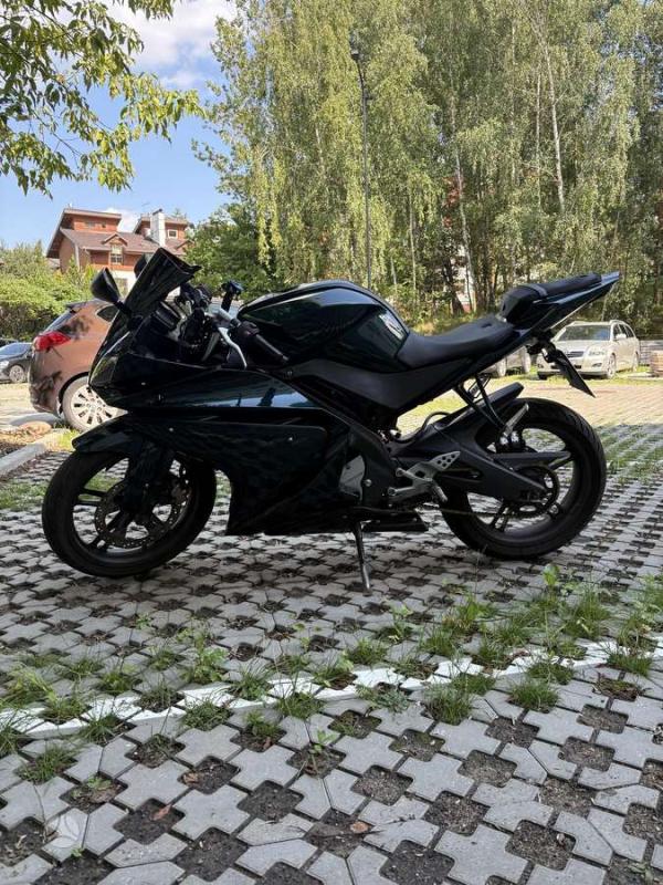 Green Yamaha YZF 2010 in Vilnius, with an engine capacity of 0.13 L and mileage of 30 thousand km for 1200 €, photo 2 on AUTOMOTO.COM.LV