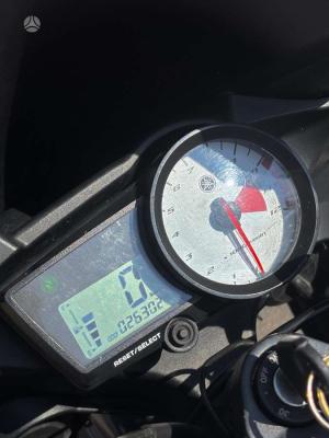 Grey Yamaha YZF 2009 in Kedainiai, with an engine capacity of 0.13 L and mileage of 26 thousand km for 2299 €, photo 11 on AUTOMOTO.COM.LV
