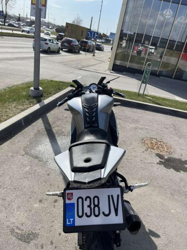 Grey Yamaha YZF 2012 in Klaipeda, with an engine capacity of 0.13 L and mileage of 21 thousand km for 1850 €, photo 5 on AUTOMOTO.COM.LV