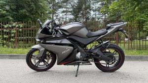 Grey Yamaha YZF 2013 in Kaunas, with an engine capacity of 0.13 L and mileage of 23 thousand km for 2400 €, photo 6 on AUTOMOTO.COM.LV