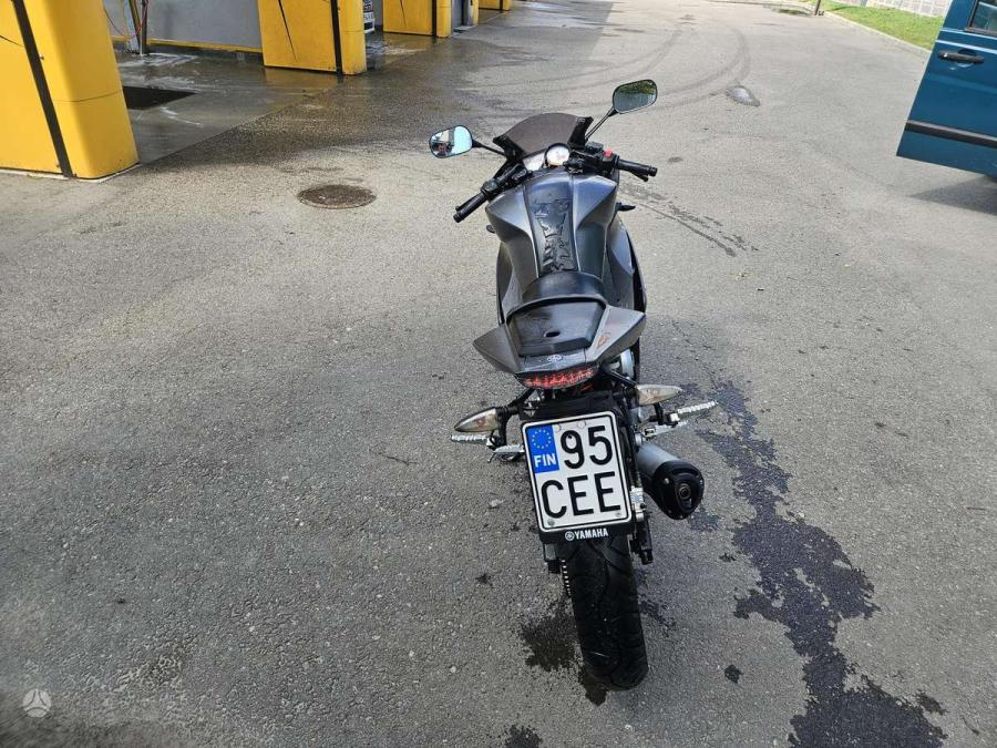 Pelēks Yamaha YZF 2013 Kauņa, ar dzinēja tilpumu 0.13 L un nobraukumu 43 tūkst. km par 2100 €, foto 7 vietnē AUTOMOTO.COM.LV