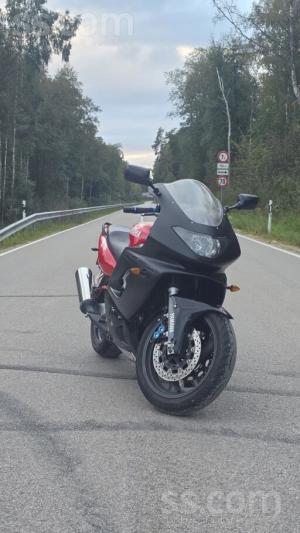 Yamaha YZF 1997 Rīga, ar dzinēja tilpumu 0.60 L un nobraukumu 0 tūkst. km par 1400 €, foto 6 vietnē AUTOMOTO.COM.LV