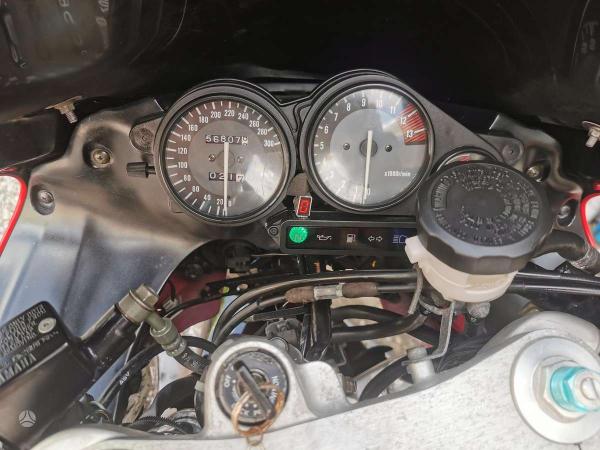 Ямаха YZF 1998 в Юрбаркас, объемом двигателя 1.00 л и пробегом 57 тыс. км за 1950 €, фото 10 на AUTOMOTO.COM.LV