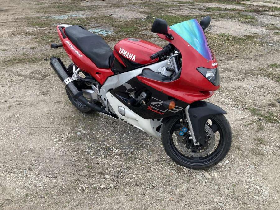 Yamaha YZF 1998 Birštonas, ar dzinēja tilpumu 0.60 L un nobraukumu 26 tūkst. km par 1100 €, foto 1 vietnē AUTOMOTO.COM.LV