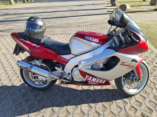 Yamaha YZF 2001 in Mazeikiai, with an engine capacity of 1.00 L and mileage of 0 thousand km for 1600 €, photo 6 on AUTOMOTO.COM.LV