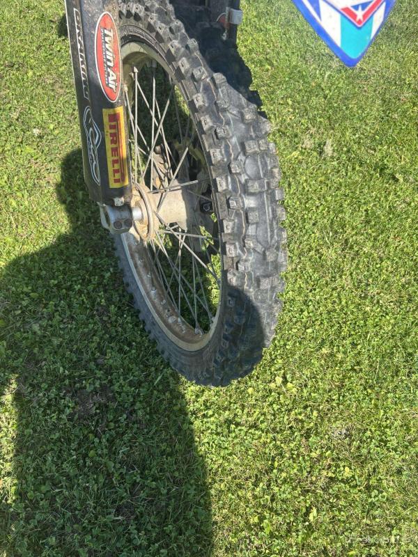 Yamaha YZF 2004 in Trakai, with an engine capacity of 0.25 L and mileage of 0 thousand km for 1800 €, photo 1 on AUTOMOTO.COM.LV
