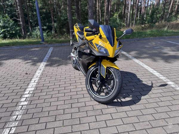 Yamaha YZF 2008 Druskininkai, ar dzinēja tilpumu 0.13 L un nobraukumu 32 tūkst. km par 1850 €, foto 3 vietnē AUTOMOTO.COM.LV