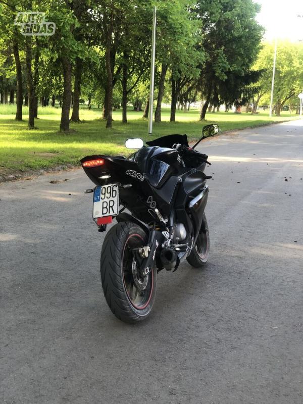 Yamaha YZF 2009 in Siauliai, with an engine capacity of 0.00 L and mileage of 0 thousand km for 1400 €, photo 5 on AUTOMOTO.COM.LV