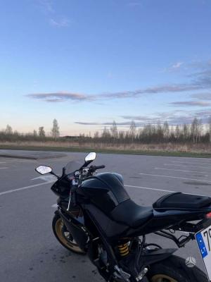 Yamaha YZF 2010 Panevēža, ar dzinēja tilpumu 0.13 L un nobraukumu 44 tūkst. km par 2100 €, foto 6 vietnē AUTOMOTO.COM.LV