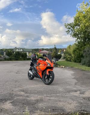 Yamaha YZF 2011 Kauņa, ar dzinēja tilpumu 0.13 L un nobraukumu 30 tūkst. km par 1700 €, foto 3 vietnē AUTOMOTO.COM.LV