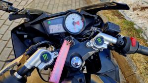 Yamaha YZF 2012 Viļņa, ar dzinēja tilpumu 0.13 L un nobraukumu 27 tūkst. km par 1850 €, foto 7 vietnē AUTOMOTO.COM.LV