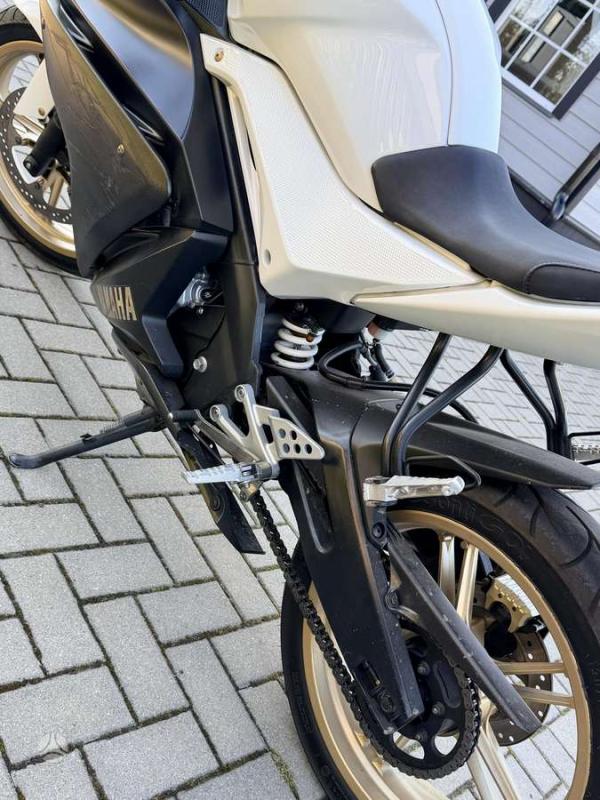 Yamaha YZF 2012 in Utena, with an engine capacity of 0.13 L and mileage of 37 thousand km for 2450 €, photo 5 on AUTOMOTO.COM.LV