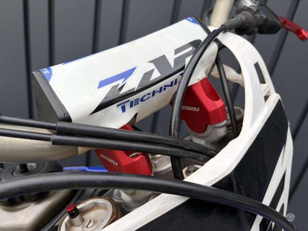Yamaha YZF 2014 in Siauliai, with an engine capacity of 0.45 L and mileage of 0 thousand km for 2550 €, photo 11 on AUTOMOTO.COM.LV
