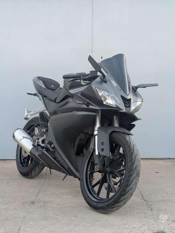 Yamaha YZF 2015 in Taurage, with an engine capacity of 0.13 L and mileage of 16 thousand km for 2630 €, photo 1 on AUTOMOTO.COM.LV